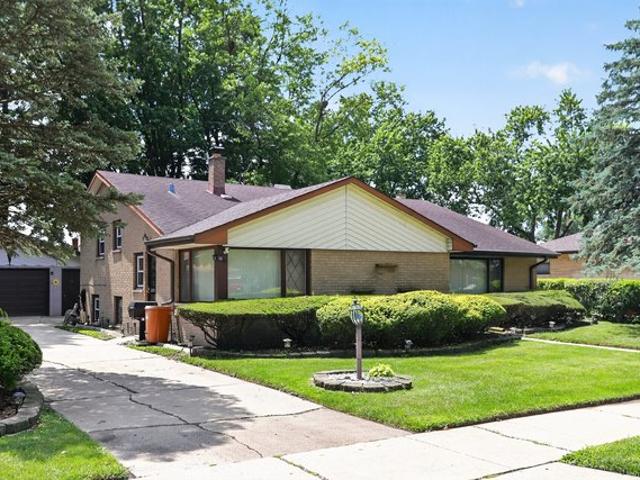 2345 th St, Lansing, IL 60438