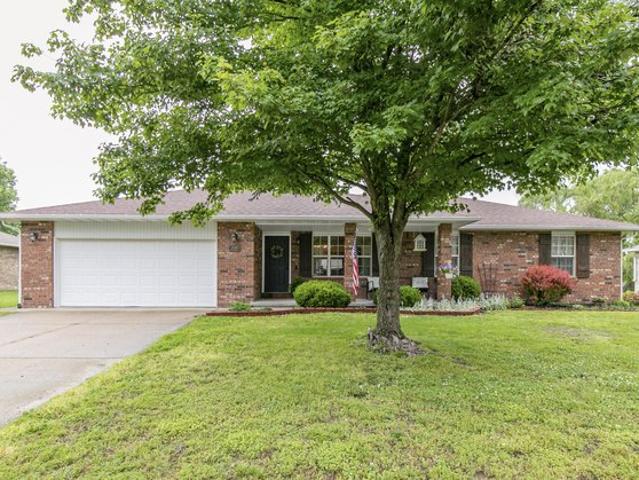 2345 W South St, Bolivar, MO 65613