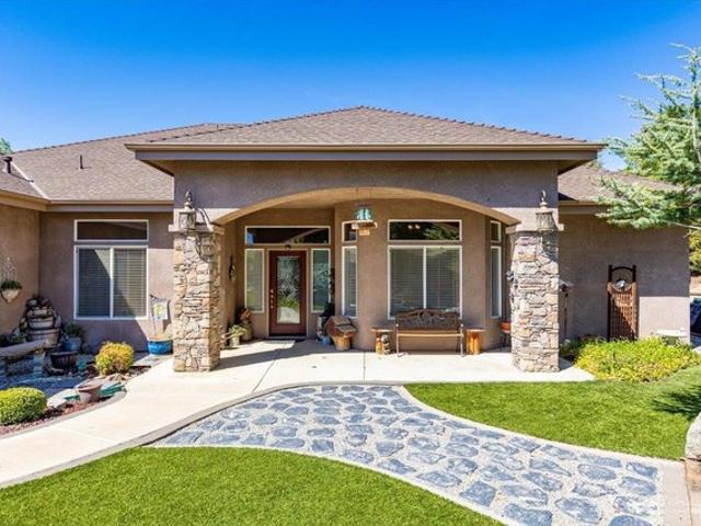 23461 Dart Dr, Tehachapi, CA 93561