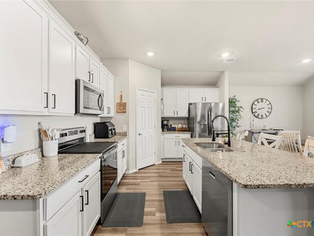 2346 Aylesbury Drive