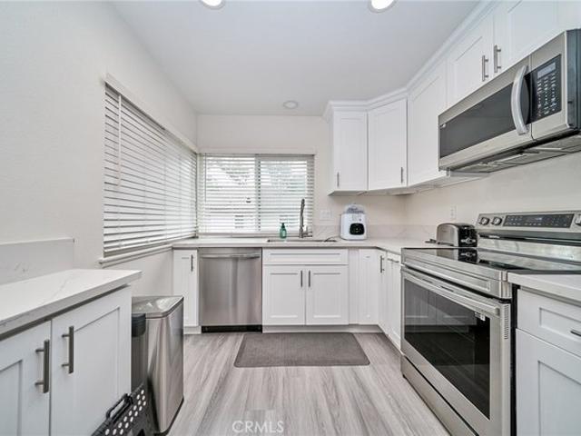 2346 Coventry Cir # 18, Fullerton, CA 92833