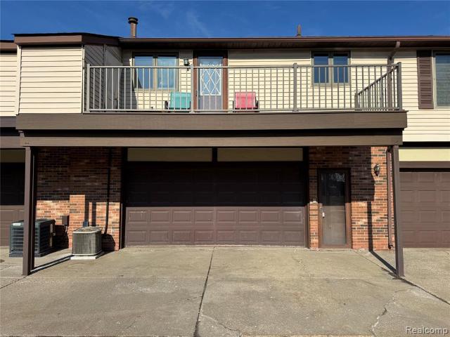 2346 London Bridge Drive