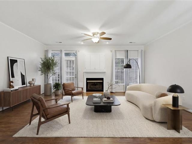 2347 Charing Cross RD
