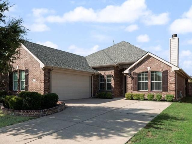 2347 Collin Dr, Grand Prairie, TX 75052