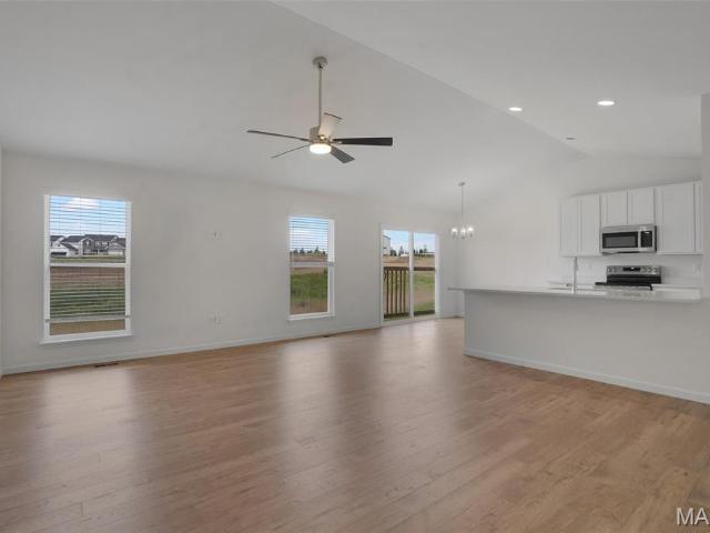 2347 Reiff Dr, Florissant, MO 63031 | MLS #26020 | Compass