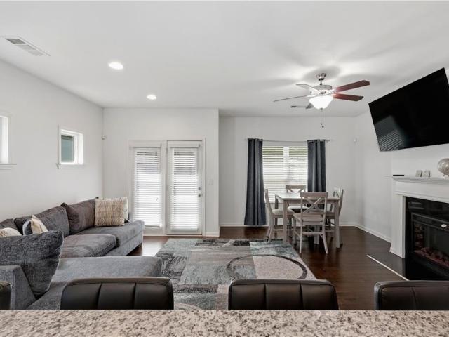 2347 Rolling Trail