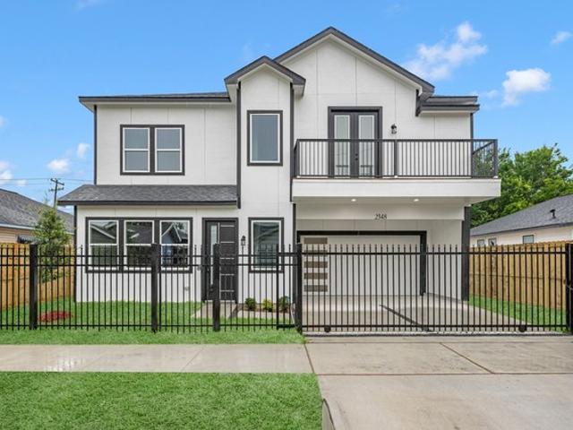 2348 Delafield St, Houston, TX 77023