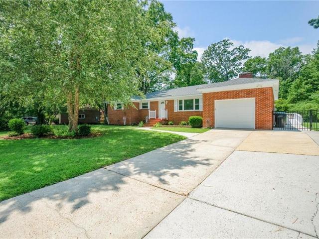 2348 Great Neck CIR