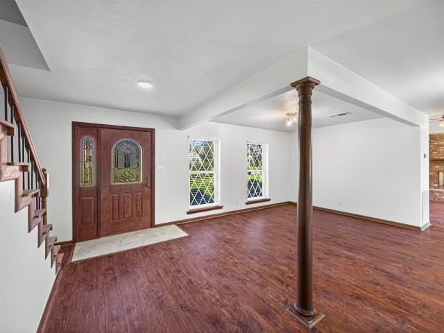 2348 Shalmar Drive