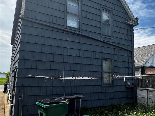 2349 Niagara Street