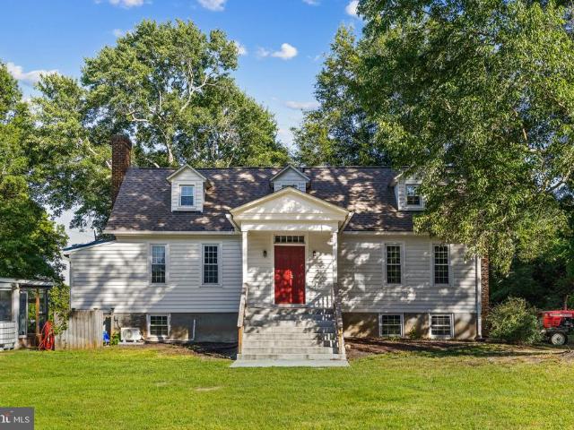 2349 Skinkers Neck Road