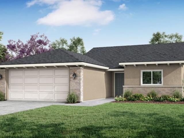 2349 W Wendy Ave, Porterville, CA 93257