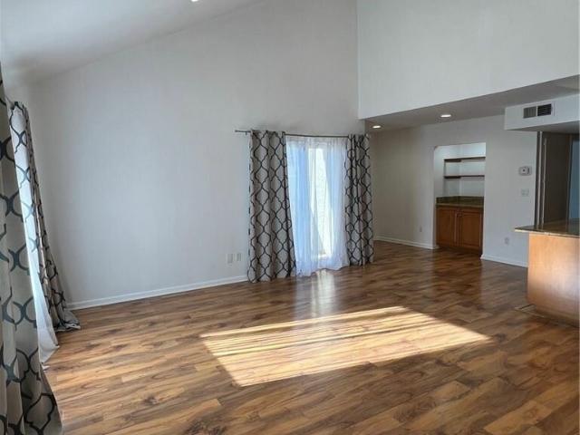 23401 Park Sorrento #7, Calabasas, US, CA