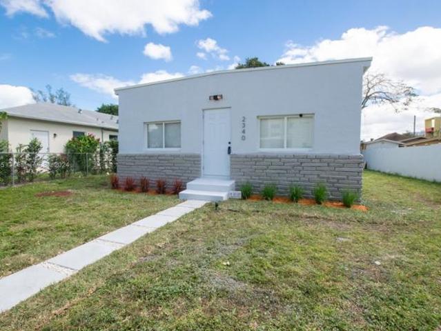 2340 NW 53rd St, Miami, FL 33142