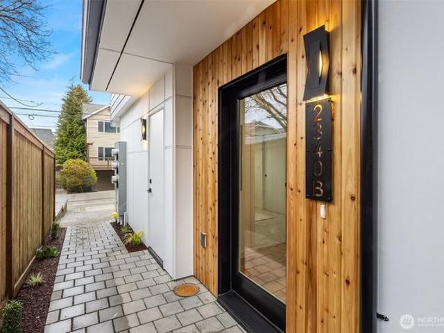 2340 N 64th St Unit C, Seattle, WA 98103