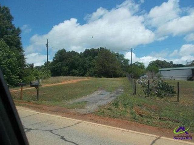 2340 Athens Rd, Royston, GA 30662