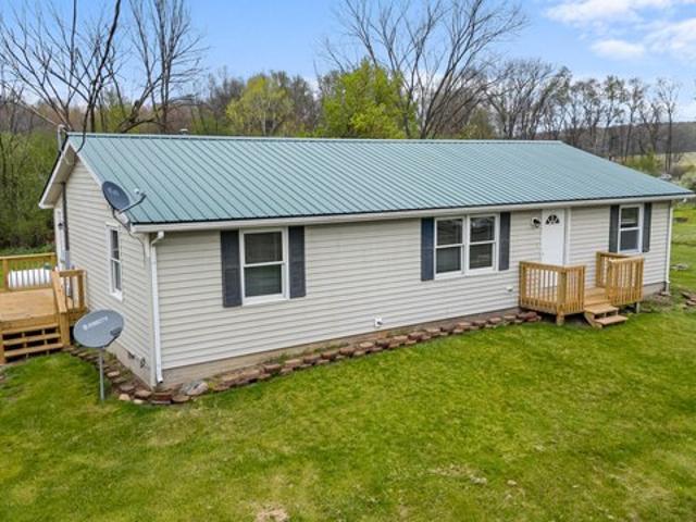 2340 E Mosherville Rd, Jonesville, MI 49250