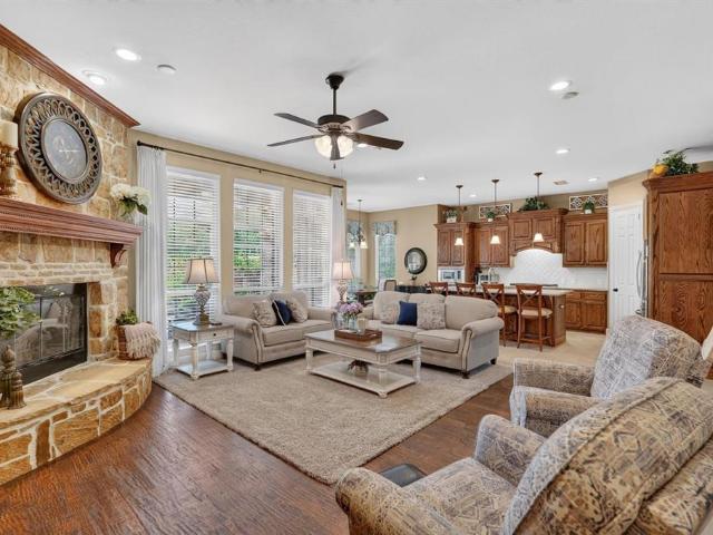 2340 Hedgewood Lane