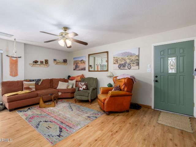 2340 w ponderosa lane