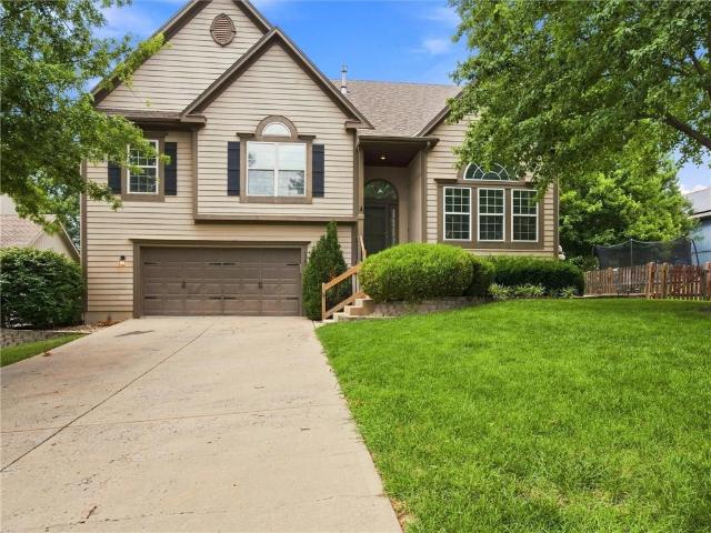 2340 W Trail Drive