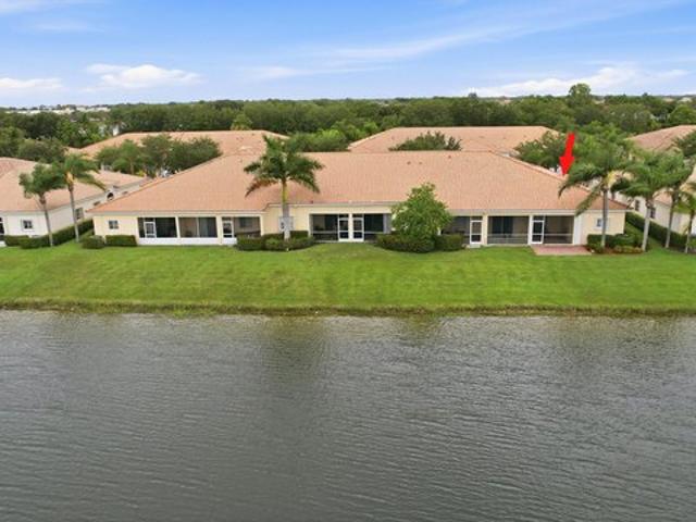2340 Windjammer Way, West Palm Beach, FL 33411
