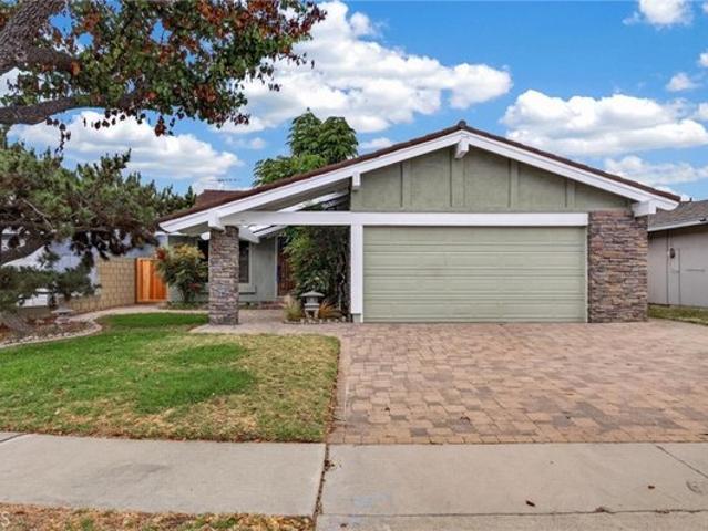 23410 Sidlee Pl, Harbor City, CA 90710