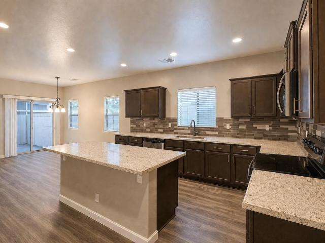 2341 N 83rd Drive