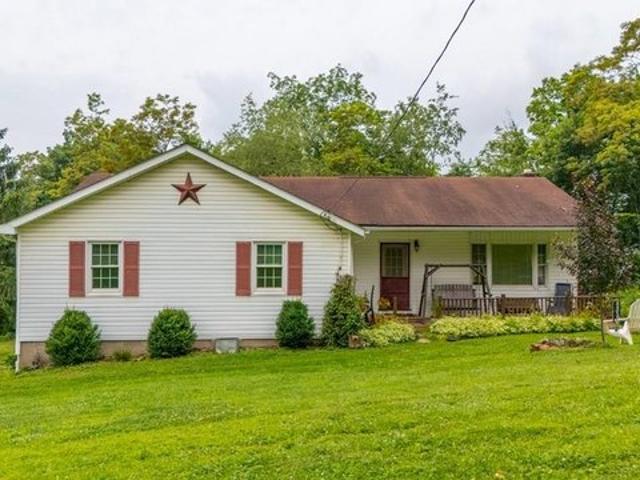 2341 Gatts Ridge Rd, Proctor, WV 26055