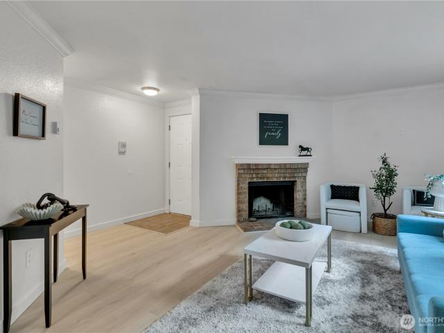 2341 th Avenue S # J102