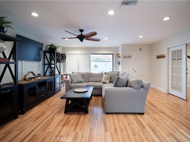 23422 Via San Martine, Aliso Viejo, CA 92656