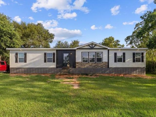 2342 McNeill Steep Hollow Rd, Poplarville, MS 39470