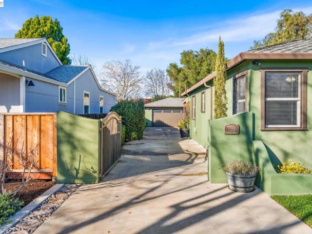 2342 Palm Ave