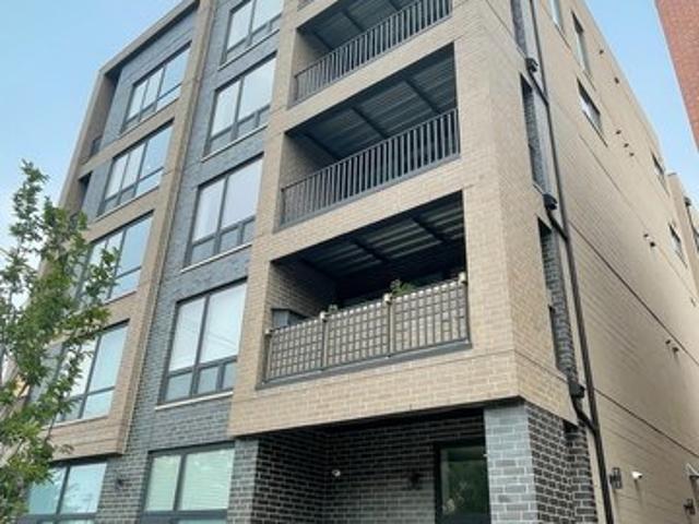 2342 W Adams St Unit 402, Chicago, IL 60612