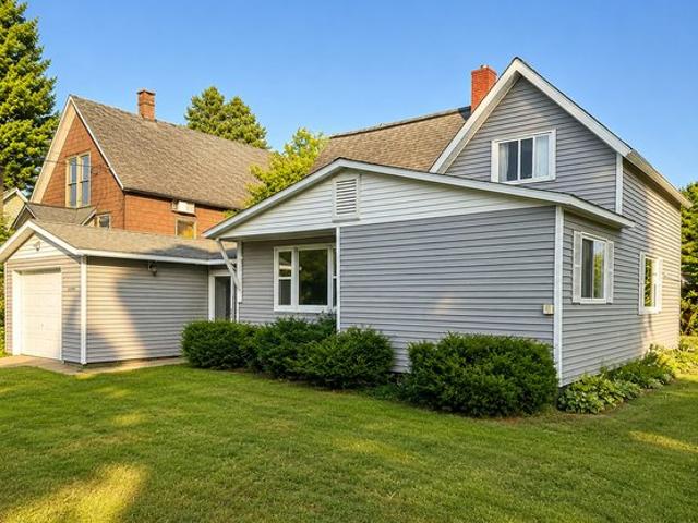 23433 Elm Ave, Dollar Bay, MI 49922