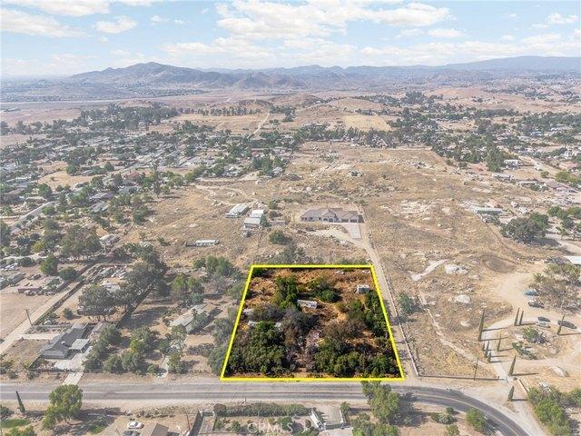 23437 Mountain Ave, Perris, CA 92570