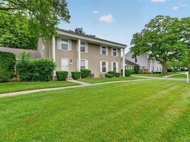 23435 Stonehenge Blvd, Novi, MI 48375