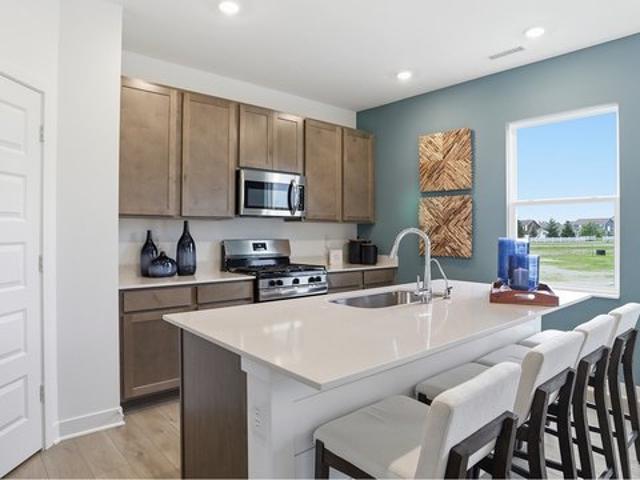 2343 Argentum Springs Dr, Avon, IN 46123
