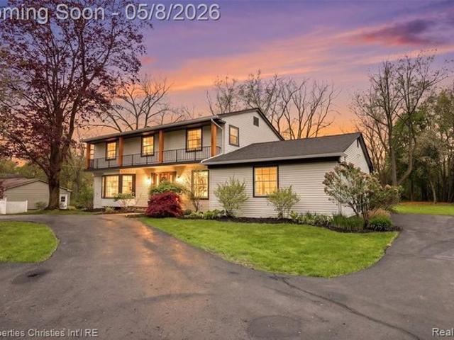 2343 Eastways Rd, Bloomfield Hills, MI 48304