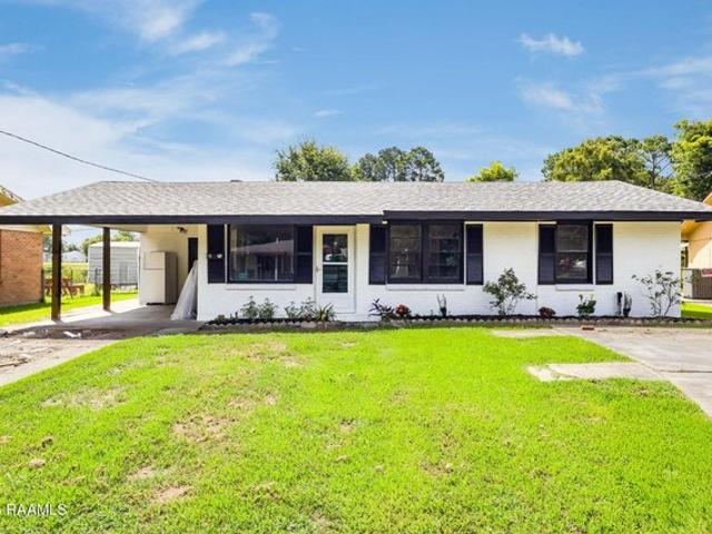 2343 Ledoux Cir, Opelousas, LA 70570