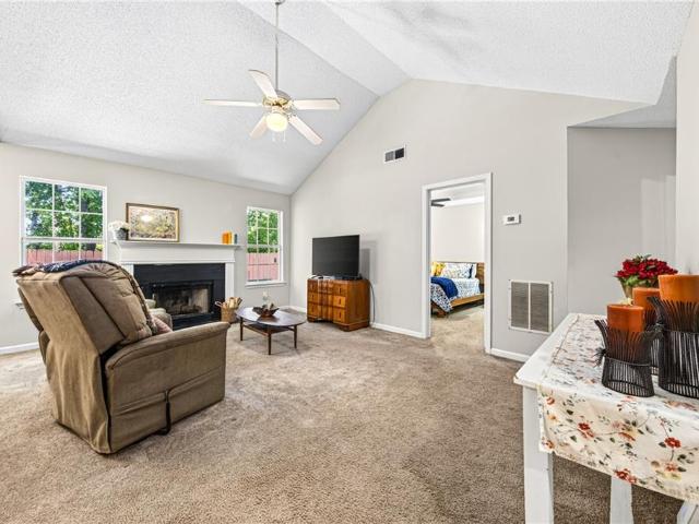 2343 Rambling Way