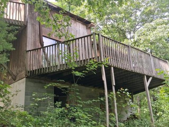 234 Coastline Rd, Everett, PA 15537