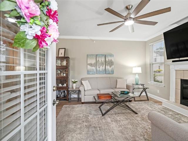 234 Adams Pointe Blvd. 10