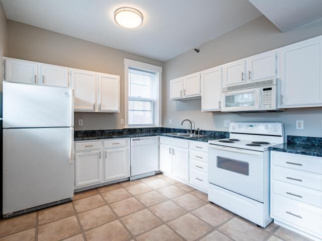 234 E 9th Street # 305