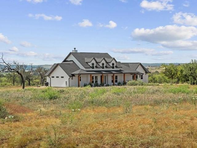 234 Far View Dr, Fredericksburg, TX 78624
