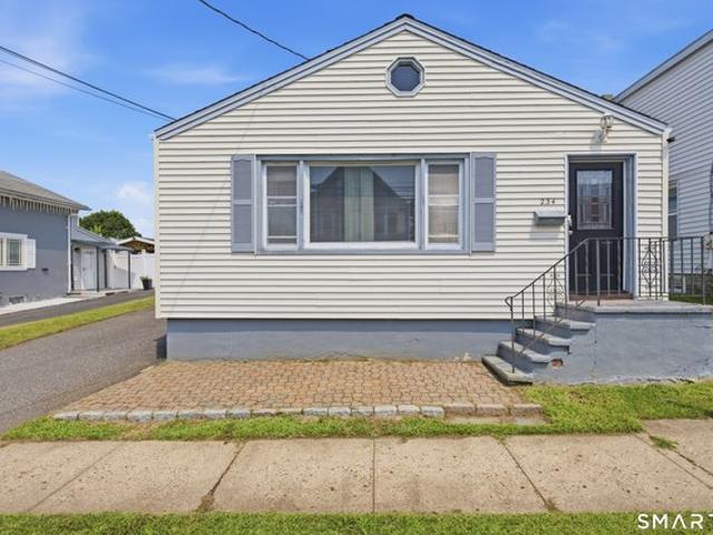 234 Hollister St, Stratford, CT 06615
