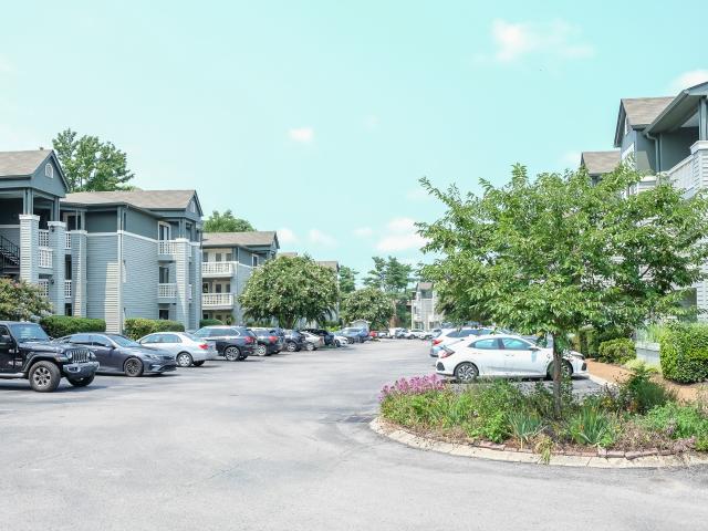 234 Hillsboro Pl