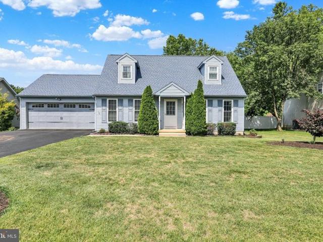234 Longleaf Dr, Blandon, PA 19510