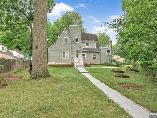 234 Liberty Rd, Teaneck, NJ 07666