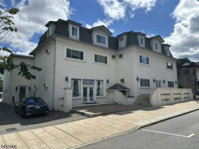 234 Main St # 2