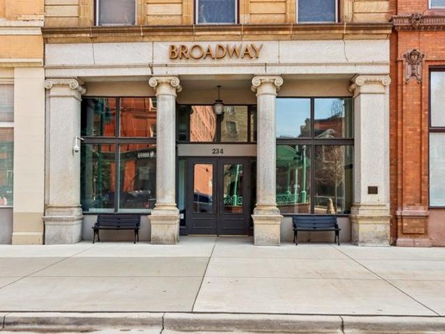 234 N Broadway Unit 211, Milwaukee, WI 53202